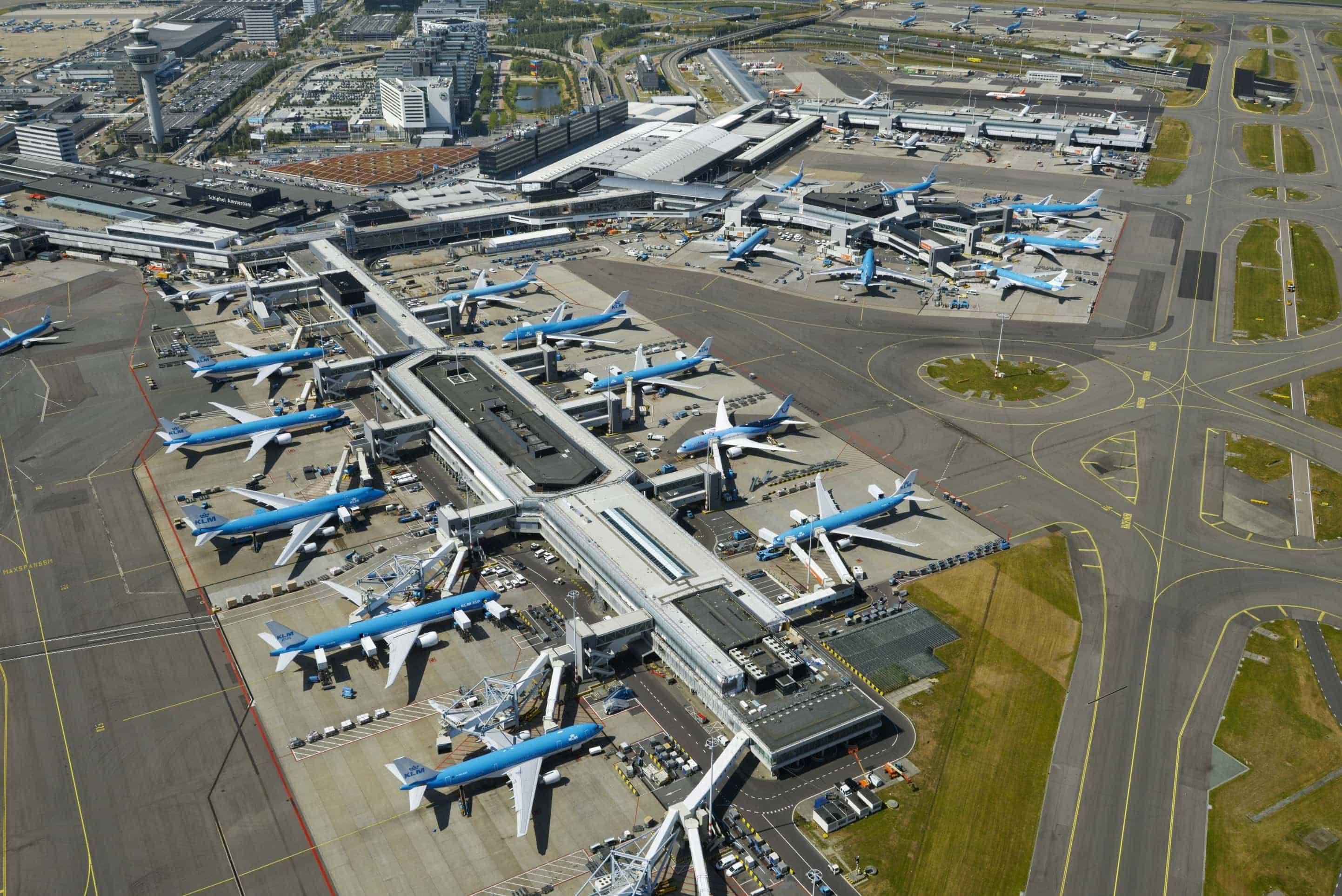 Schiphol Takeoff - Automate deployment without writing code! - GoDataDriven Schiphol Takeoff - Automate deployment without writing code! - GoDataDriven